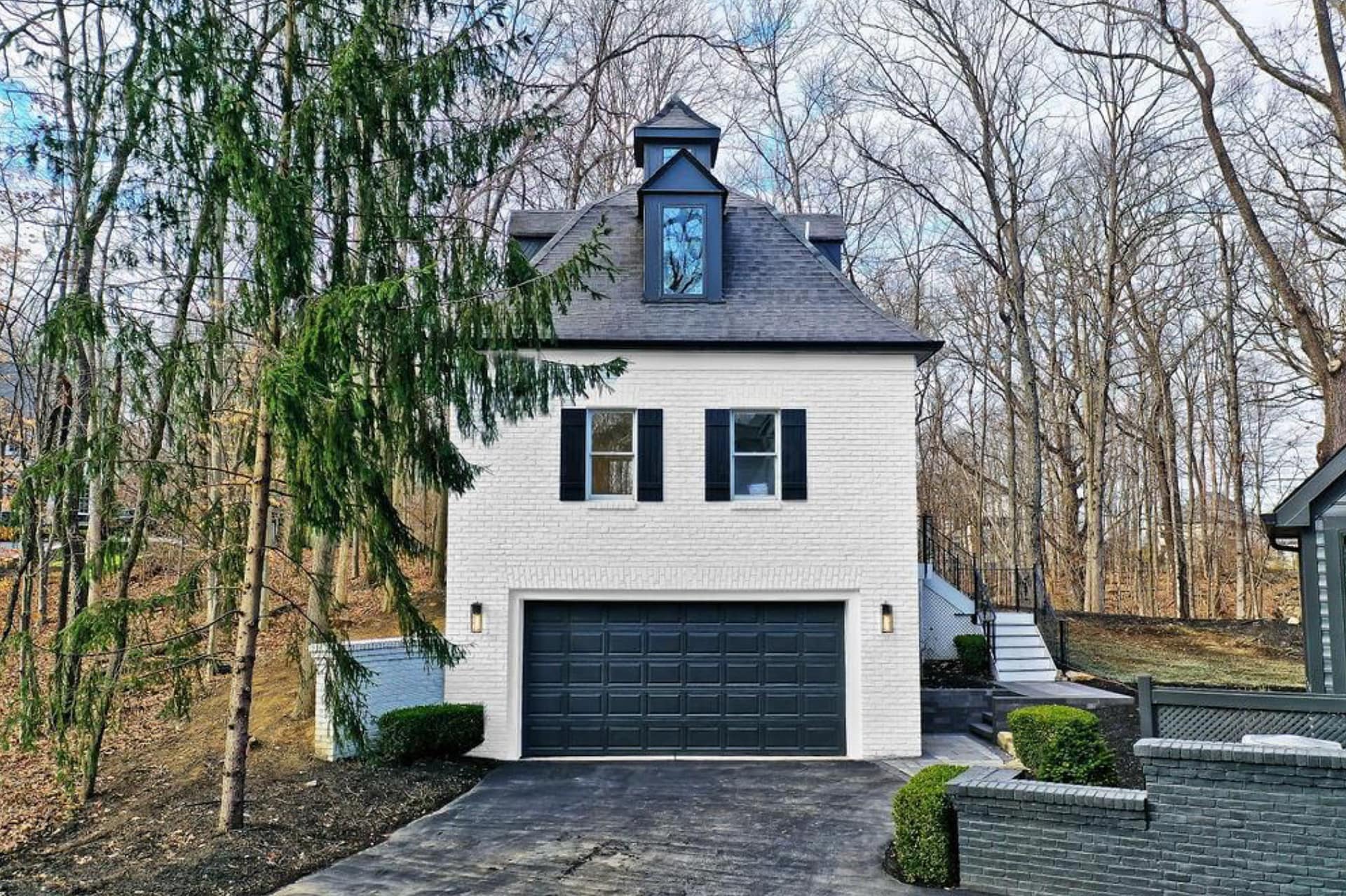 Gated Ohio Home With Indoor Pool (PHOTOS)
