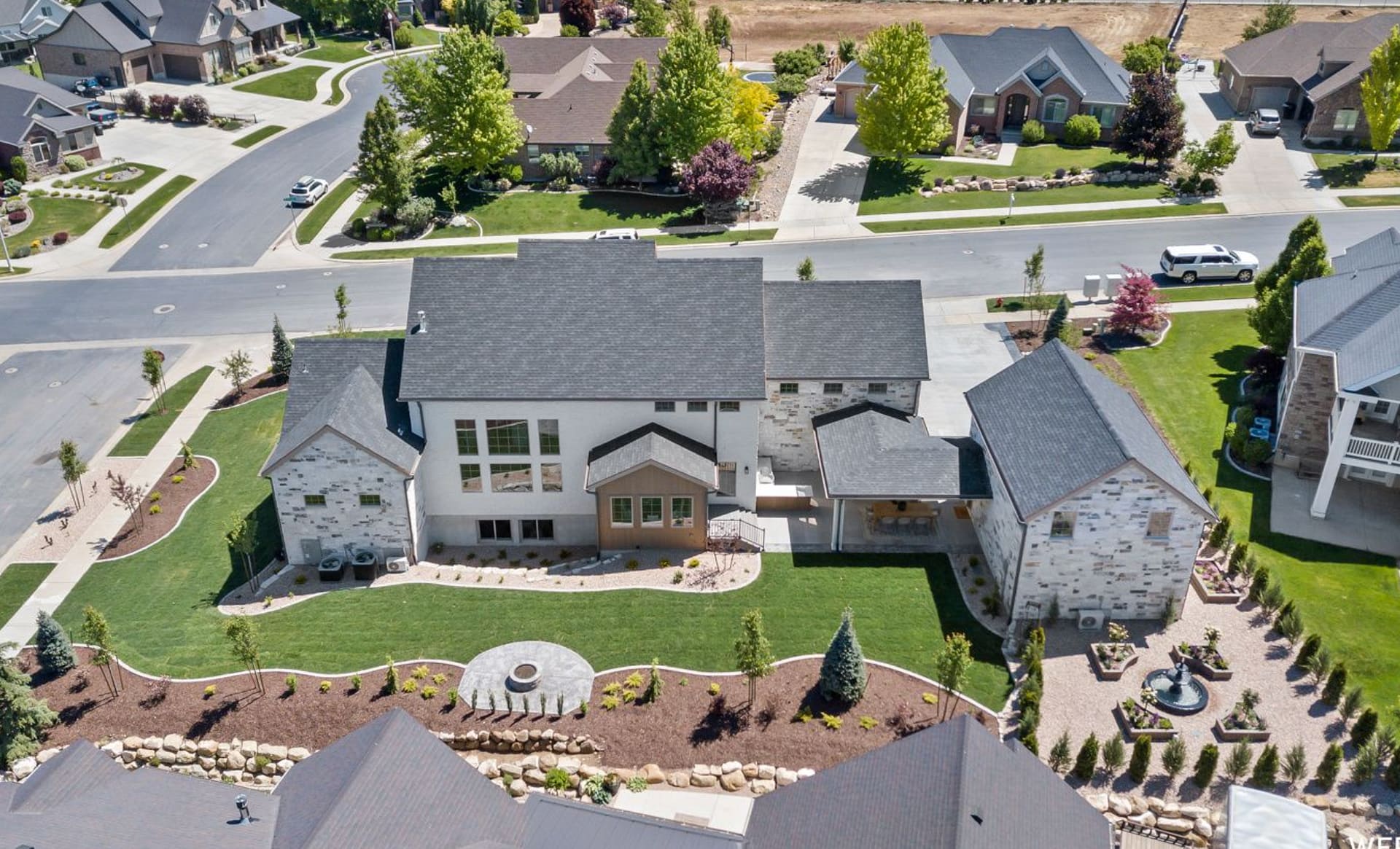 Gorgeous $2 Million Utah New Build Comes Fully Furnished (PHOTOS)