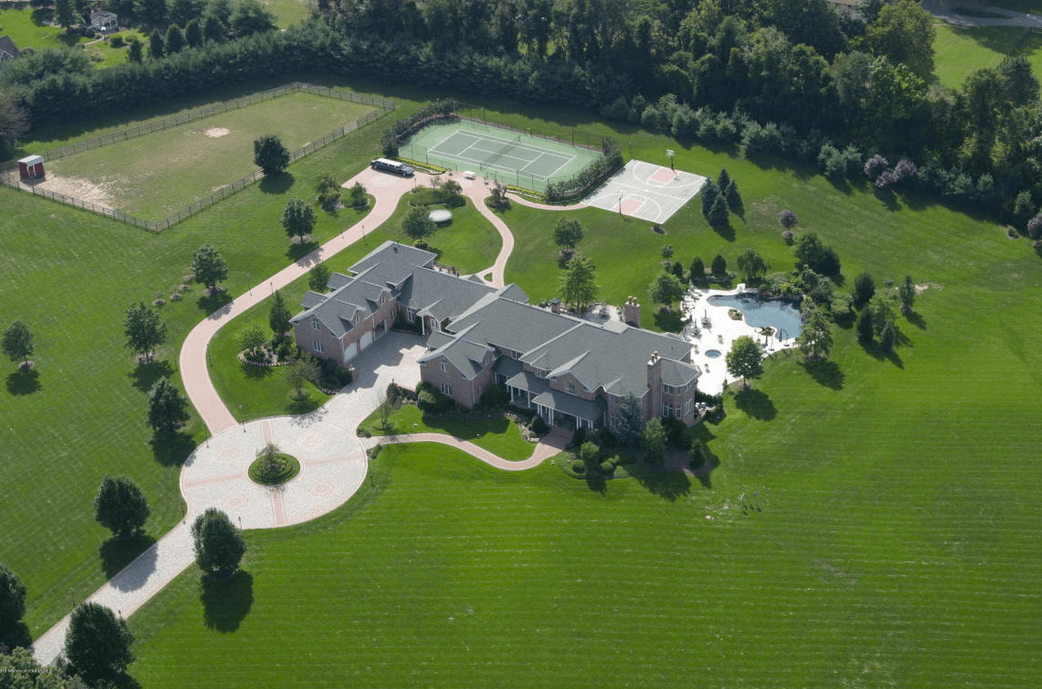 $4.35 Million Newly Listed Estate In Colts Neck, NJ - Homes of the Rich