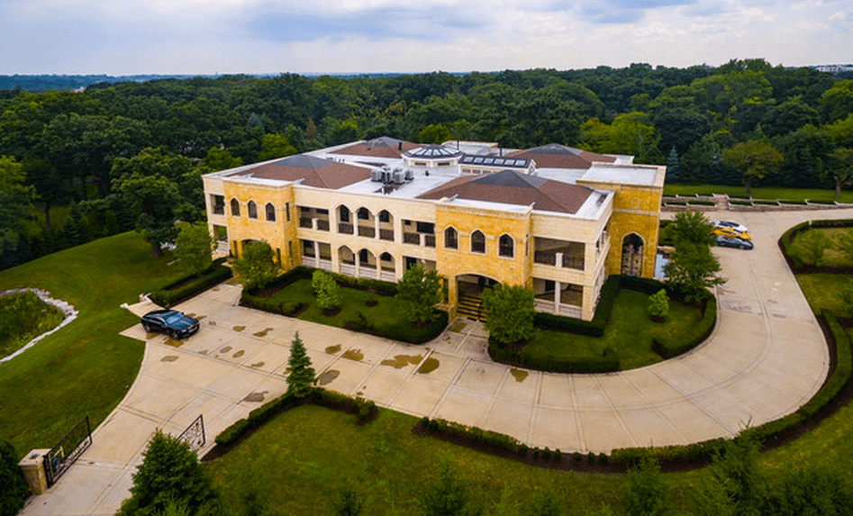 Villa Taj - A Mega Mansion In Burr Ridge, Illinois - Homes of the Rich