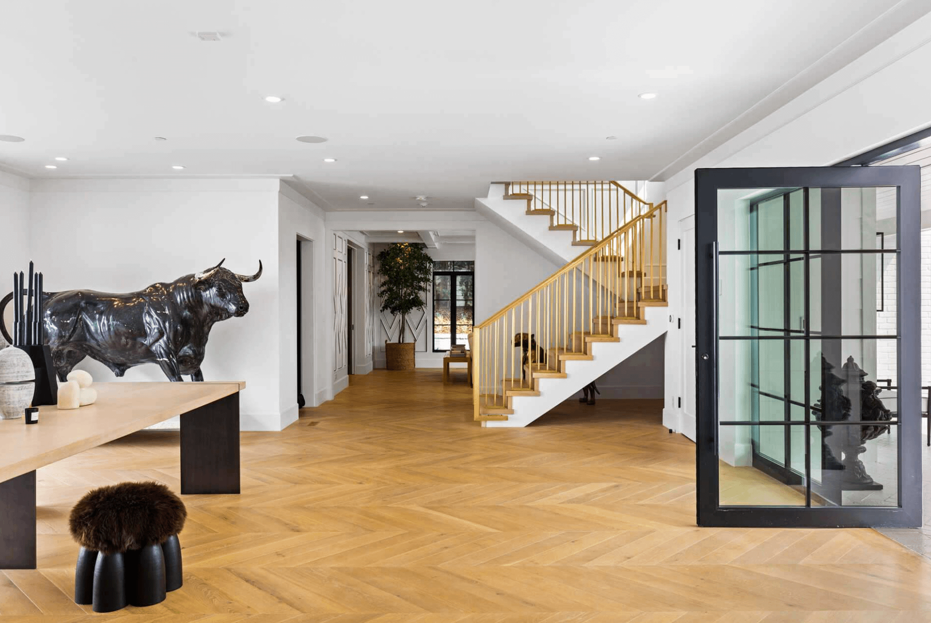 Inside Rihanna's $13 Million Beverly Hills Home (PHOTOS)