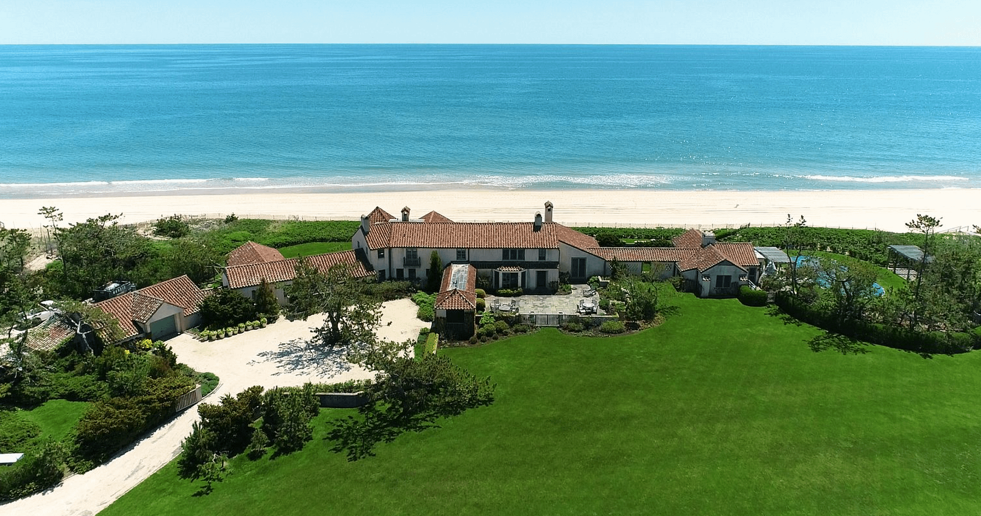 $69 Million Historic Oceanfront Home In East Hampton, New York - Homes ...