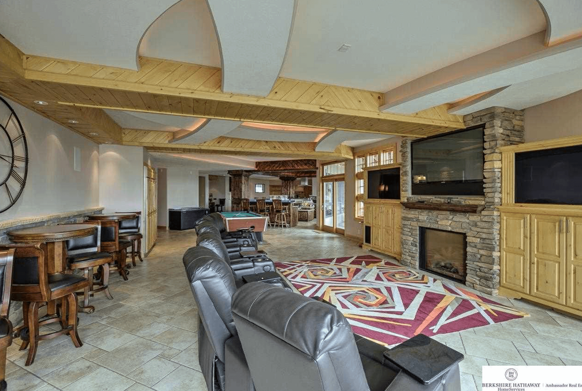 Lakefront Home With Indoor Pool & 24-Car Garage (PHOTOS)