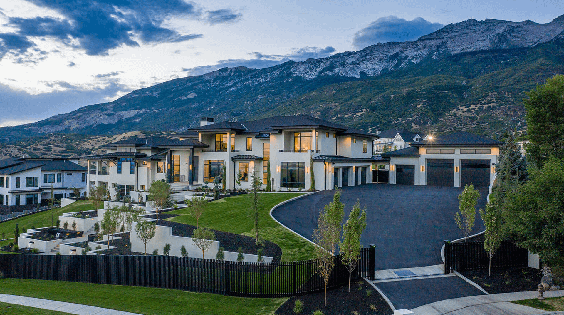 Amazing Contemporary Utah Home (PHOTOS + 3D TOUR)