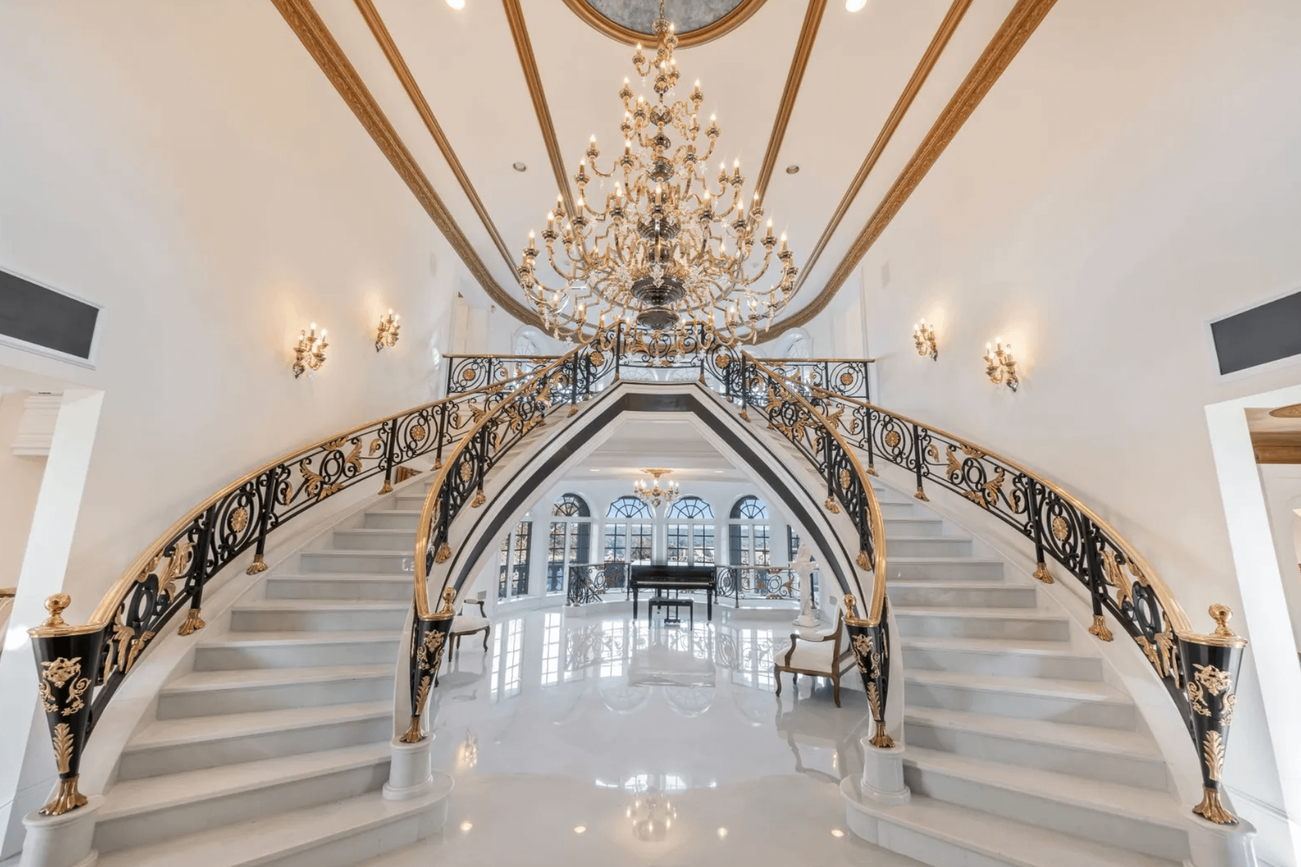 Grand Limestone Home In New Jersey (PHOTOS)