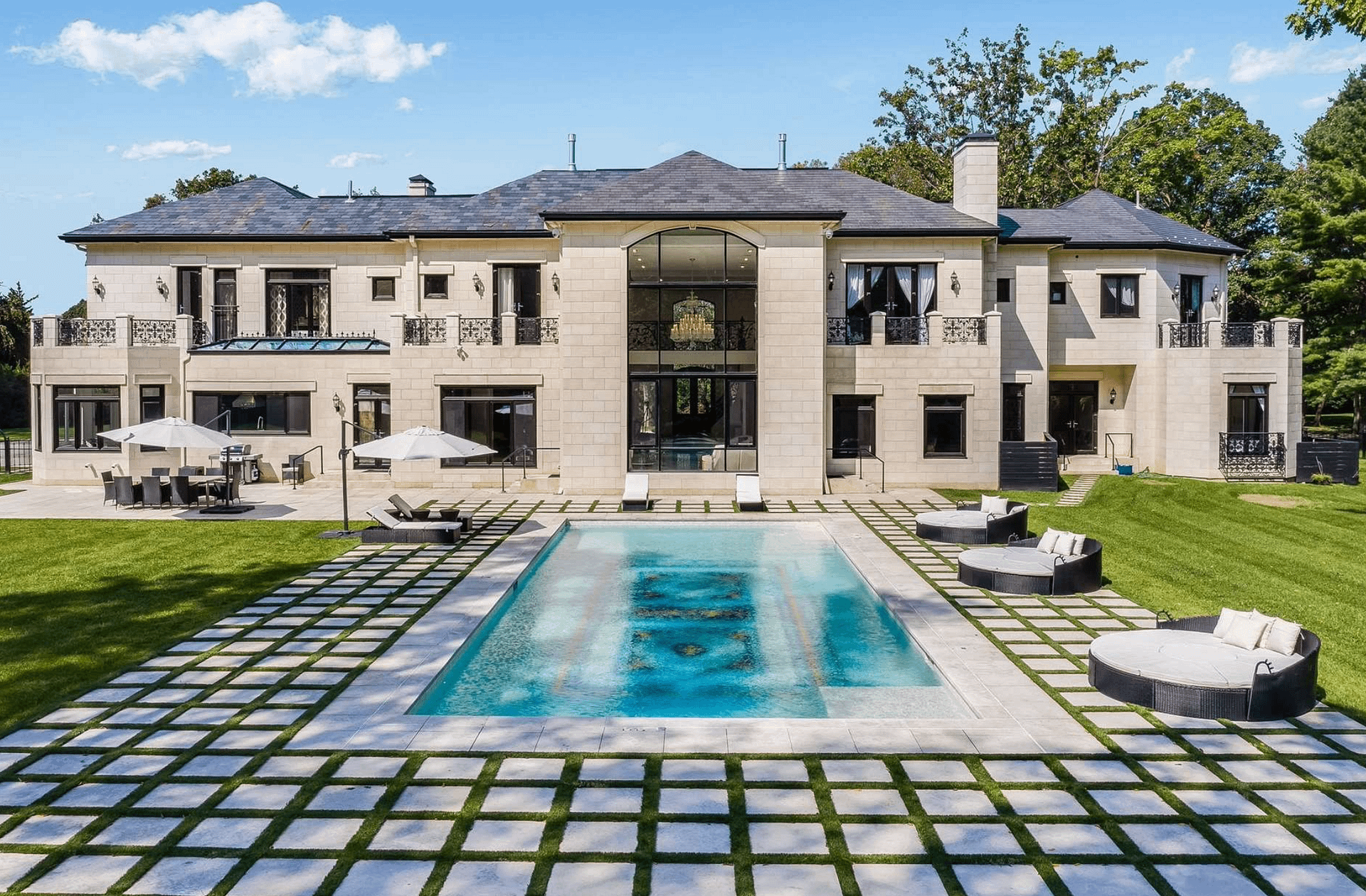 $8 Million Home In Matinecock, New York (PHOTOS) - Homes of the Rich