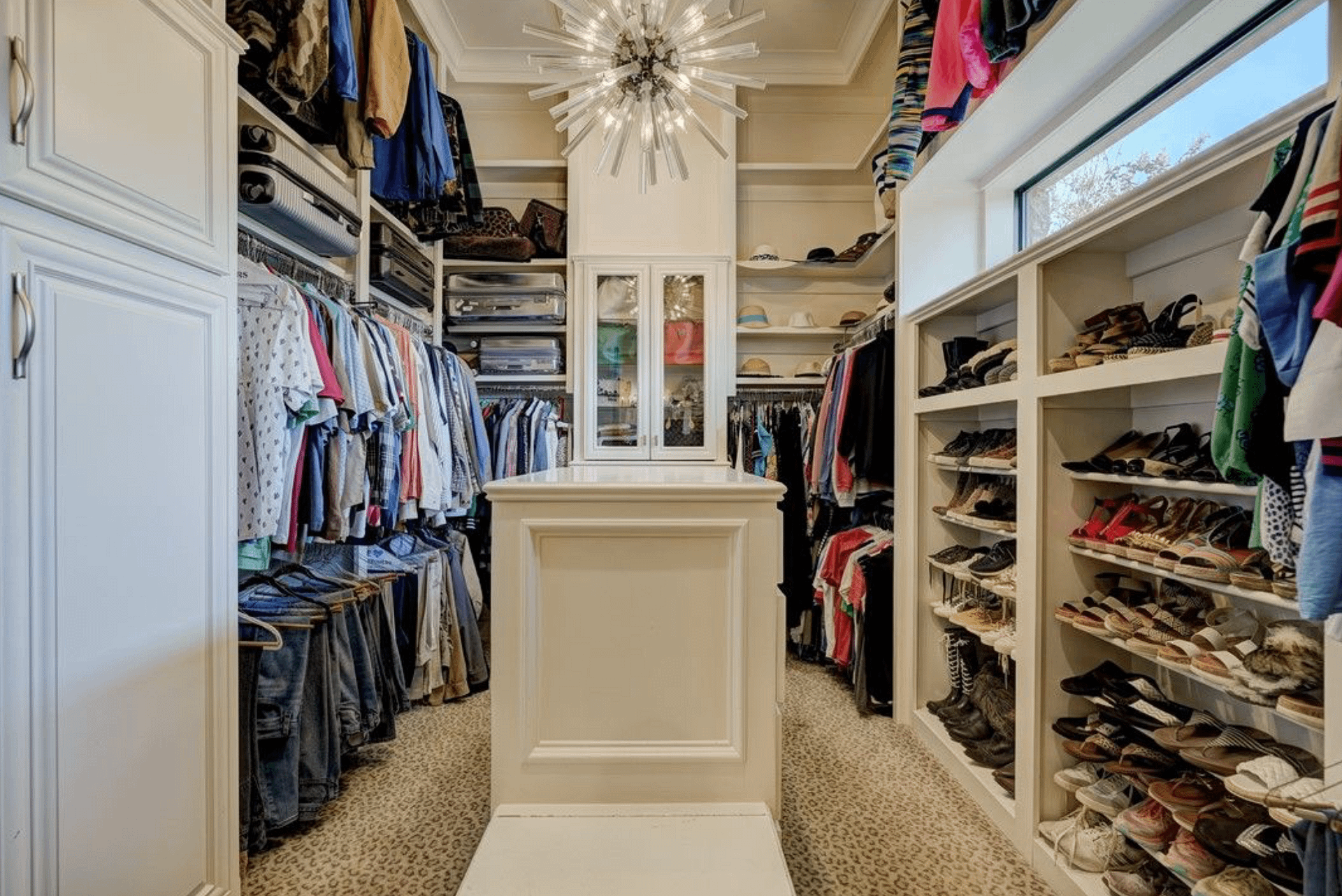 Oklahoma Home Comes With A Stocked Pond In The Front Yard