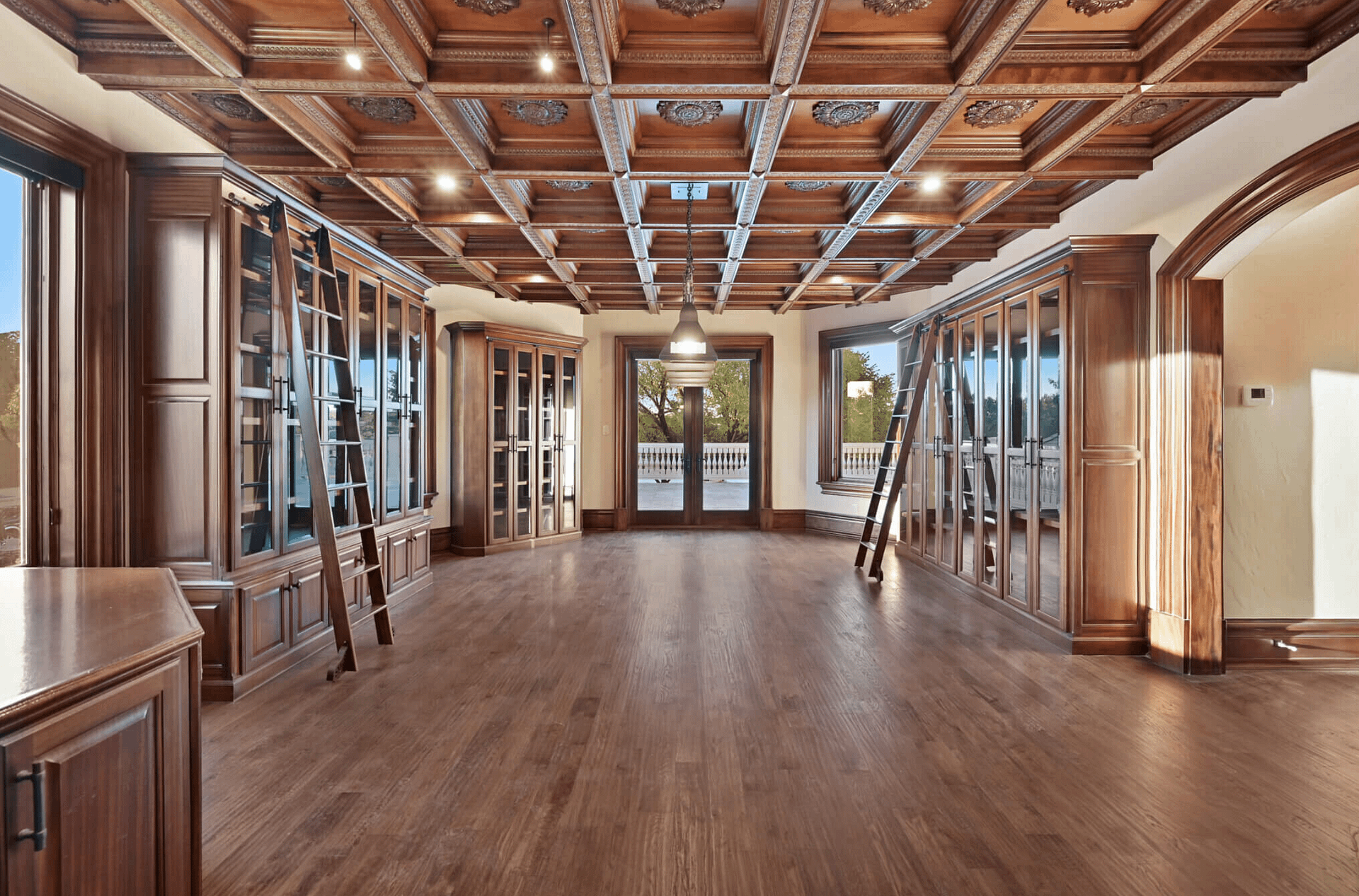 Castle-Like Home By Mansfield Custom Homes (PHOTOS)