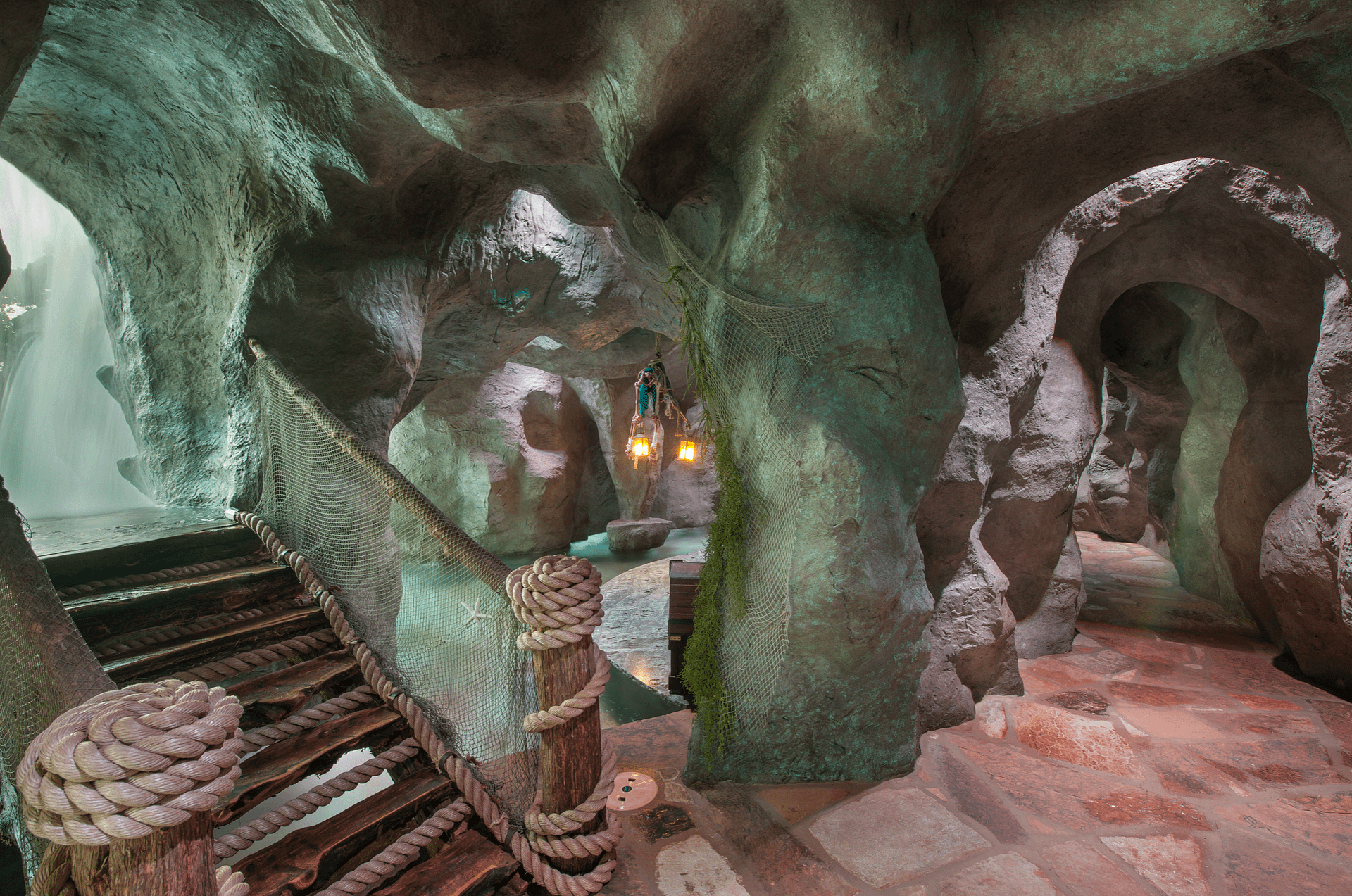 Amazing Million Dollar Pirate-Themed Pool (PHOTOS + VIDEO)