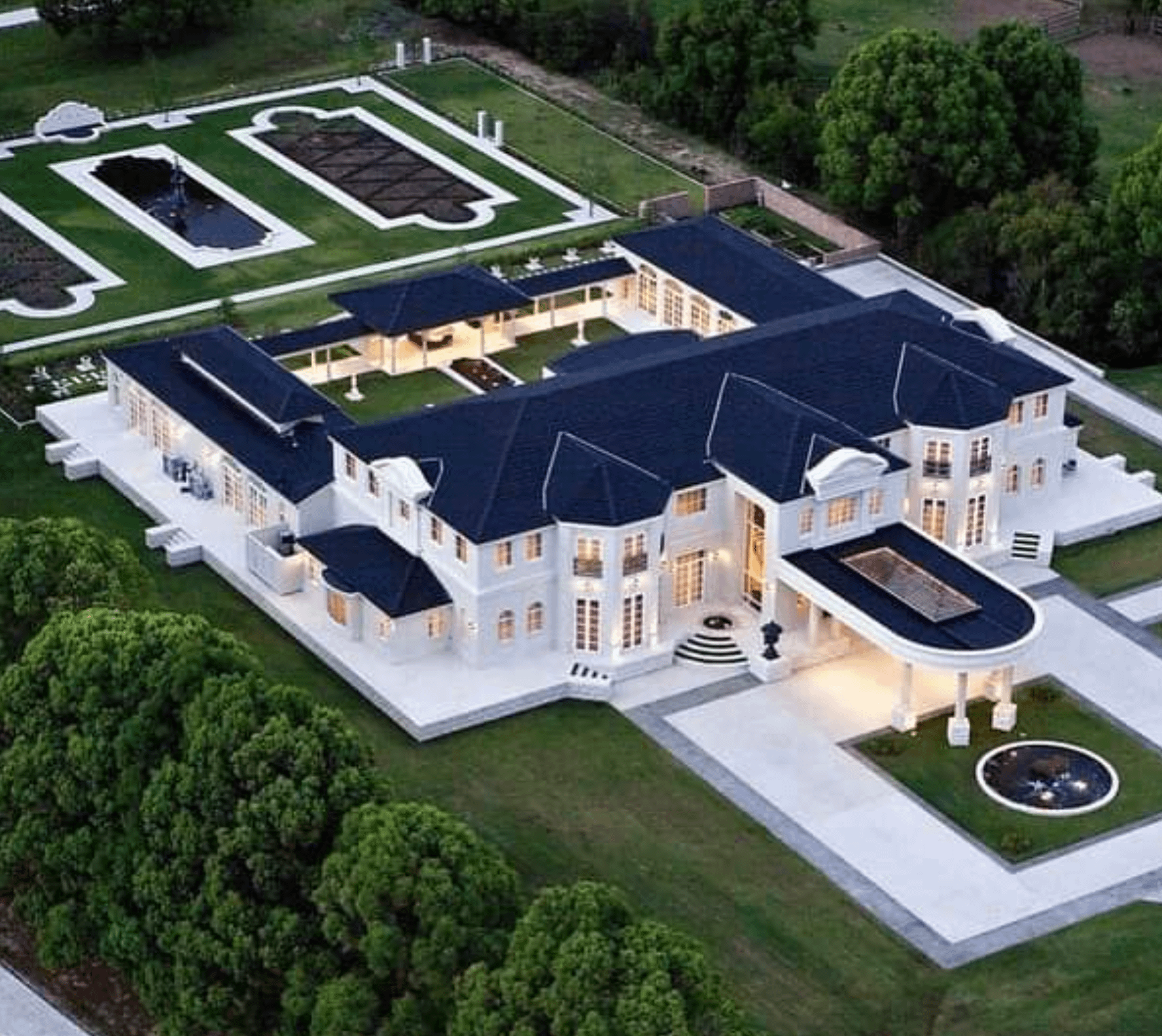 Grand 44-Acre Estate In Queensland, Australia (PHOTOS)