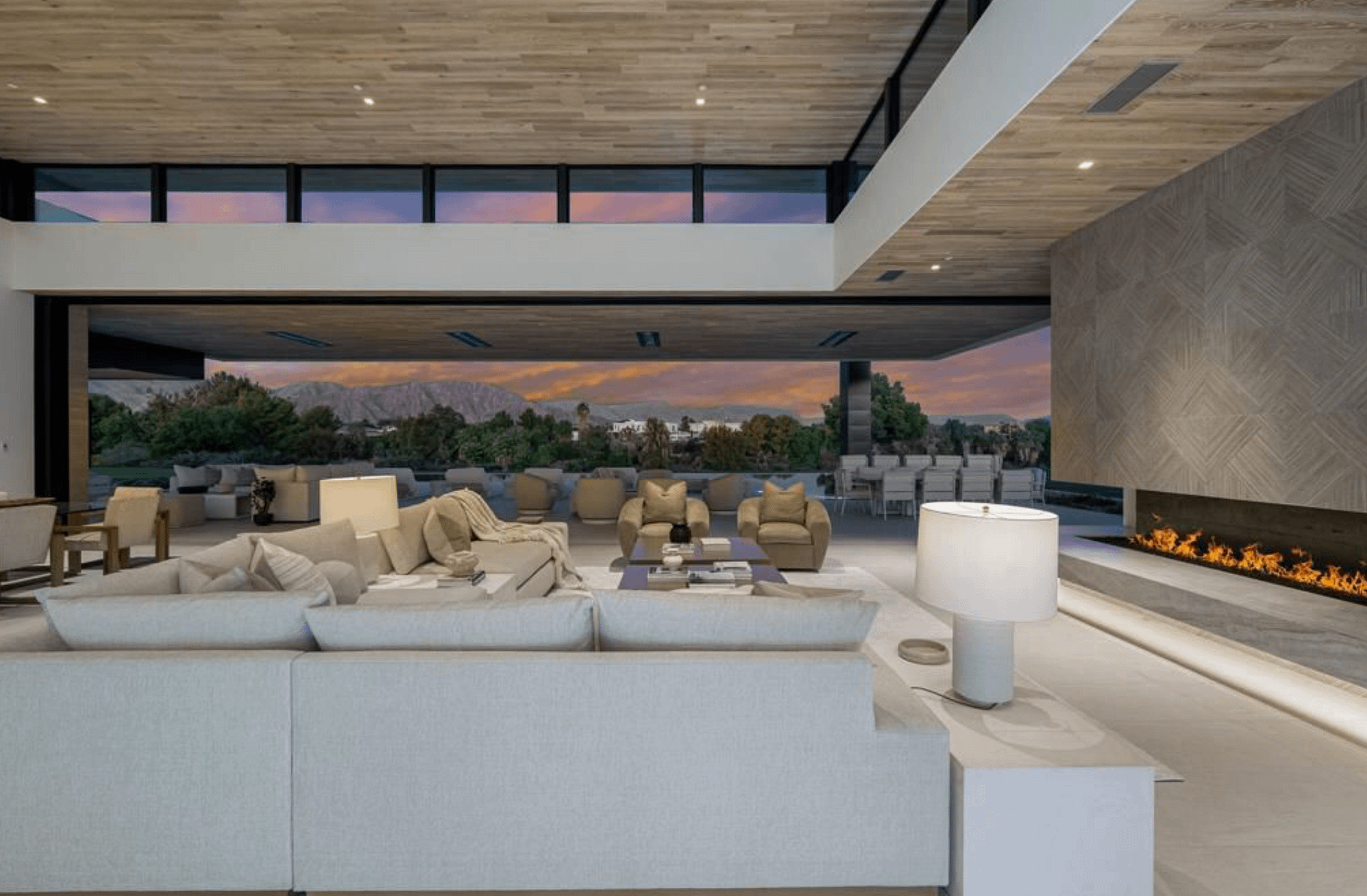 Modern New Build With 4 Kitchens & 3 Pools (PHOTOS)