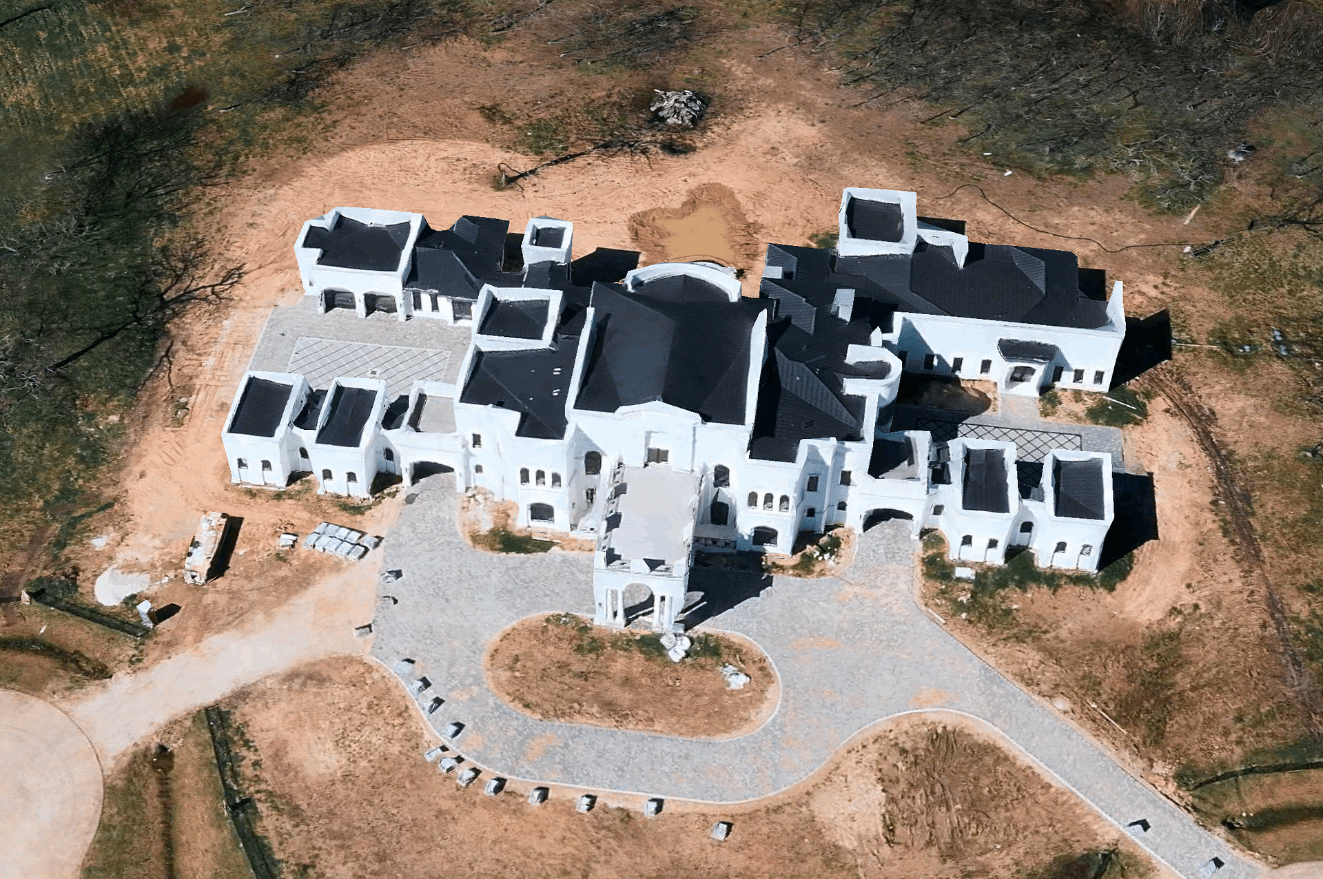 A Look At Some Mega Homes In Richmond, Texas