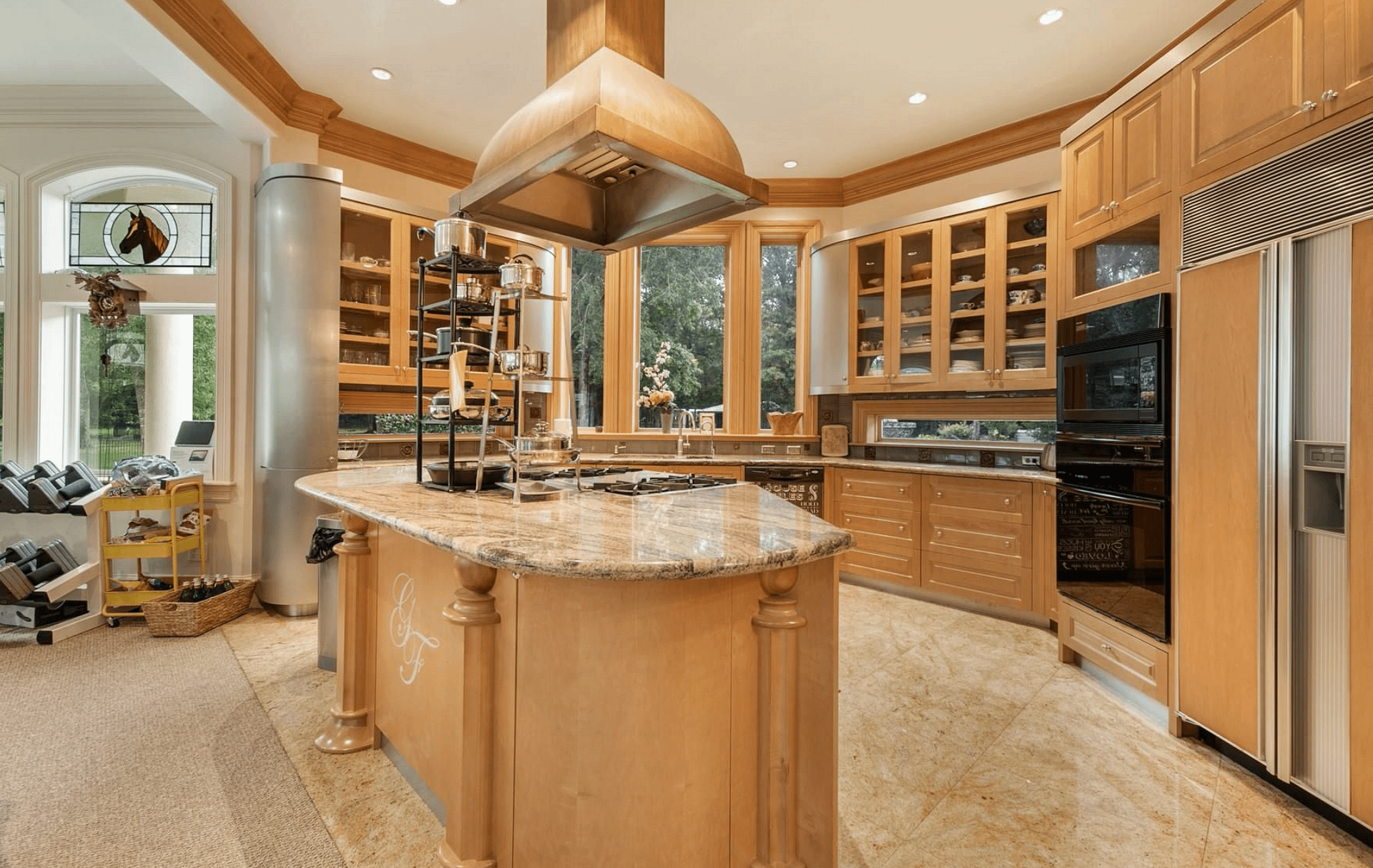 George Foreman's 29 Acre Texas Estate (PHOTOS)