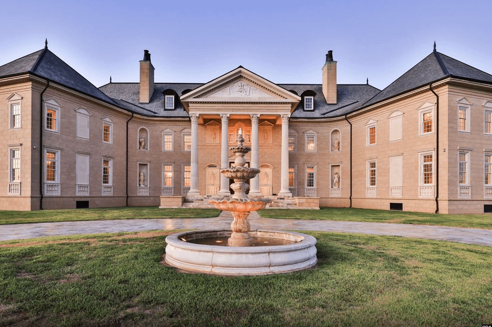 Incredible 336 Acre Estate In Tennessee (PHOTOS + 3D TOUR)