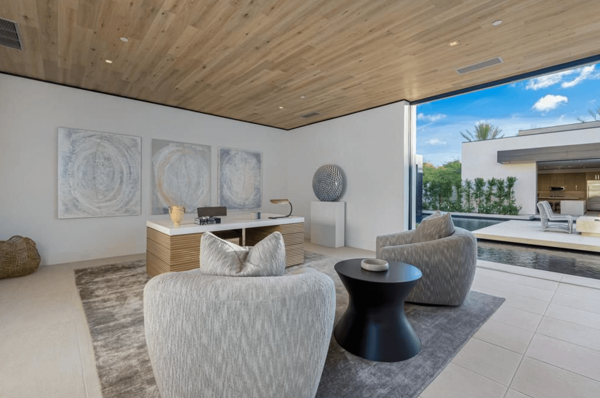 Modern New Build With 4 Kitchens & 3 Pools (PHOTOS)