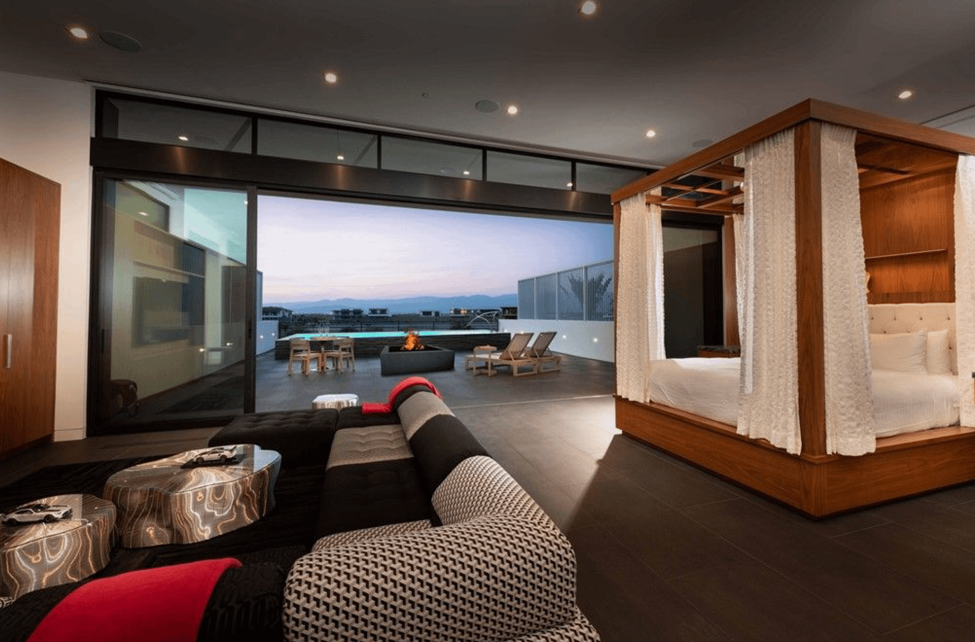 1 Bedroom New Build With 30-Car Garage (PHOTOS)