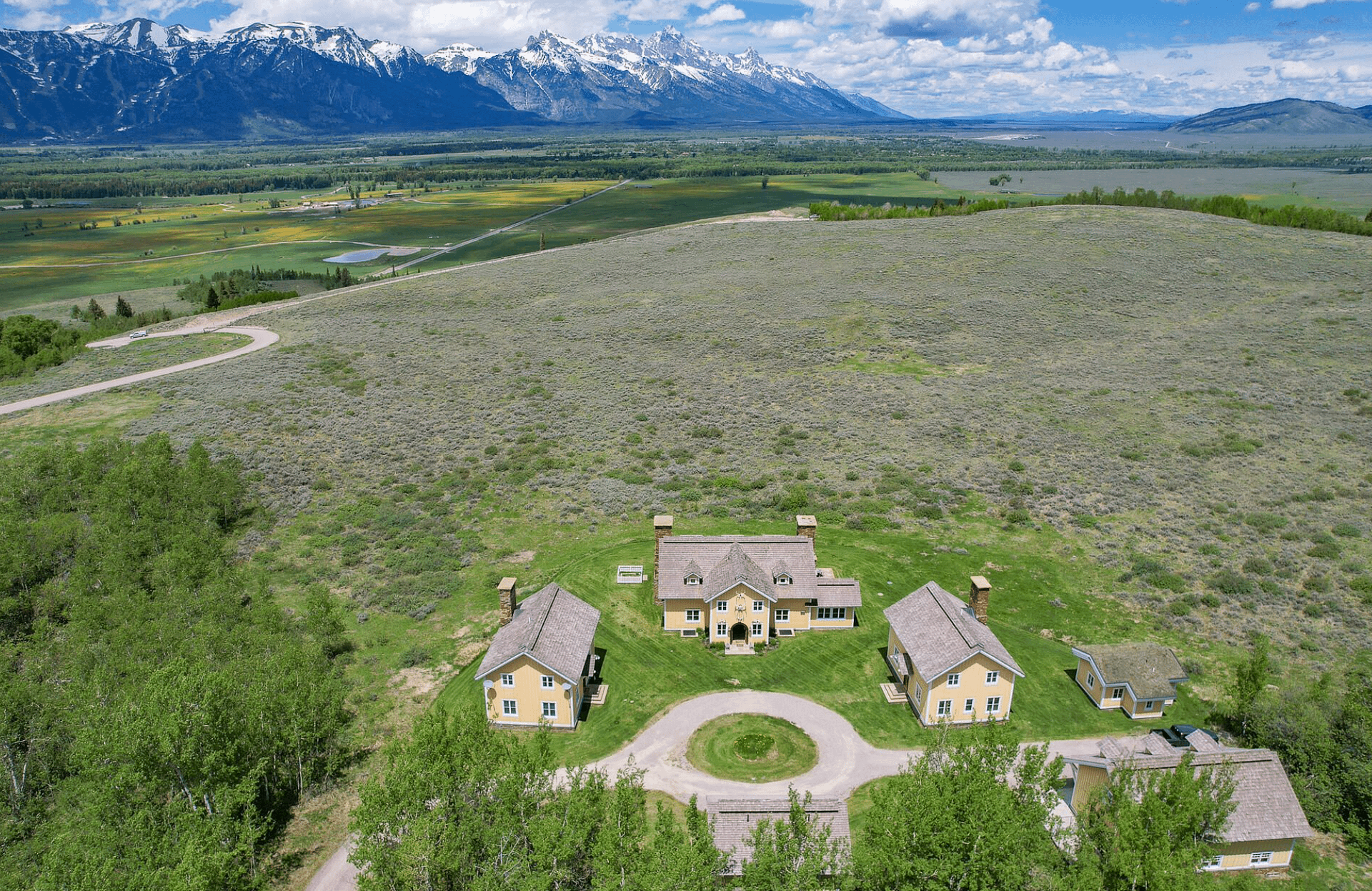 40 Acre Wyoming Estate With Mountain Views Lists For $40 Million