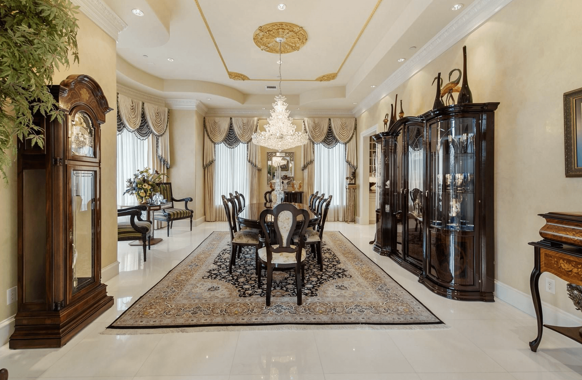 George Foreman's 29 Acre Texas Estate (PHOTOS)