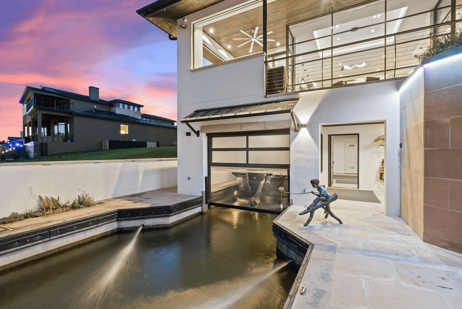 Lakefront Texas Home With Boat Garage Lists For $6 Million