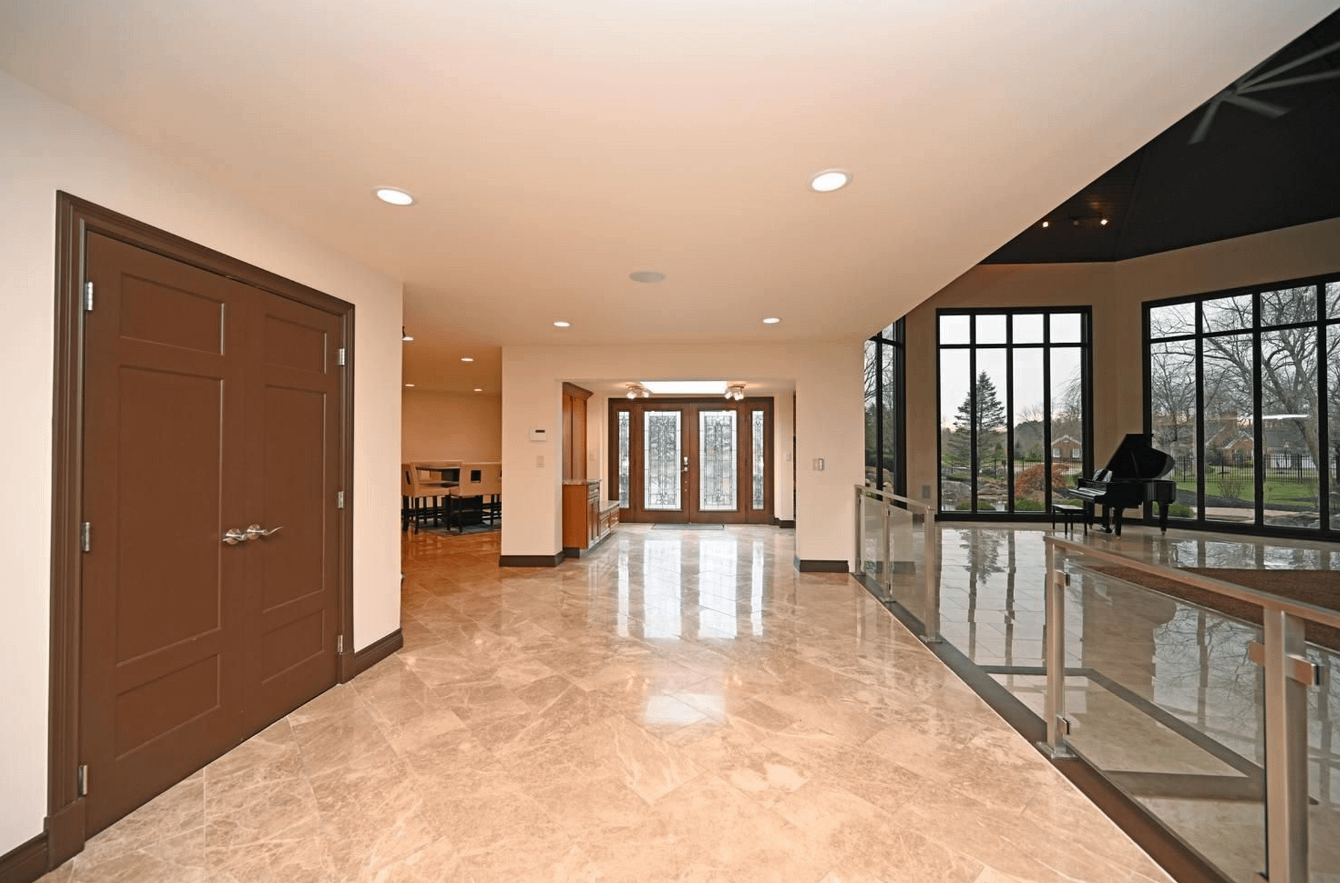 Ohio Home On 3 Acres With Indoor Pool (PHOTOS)