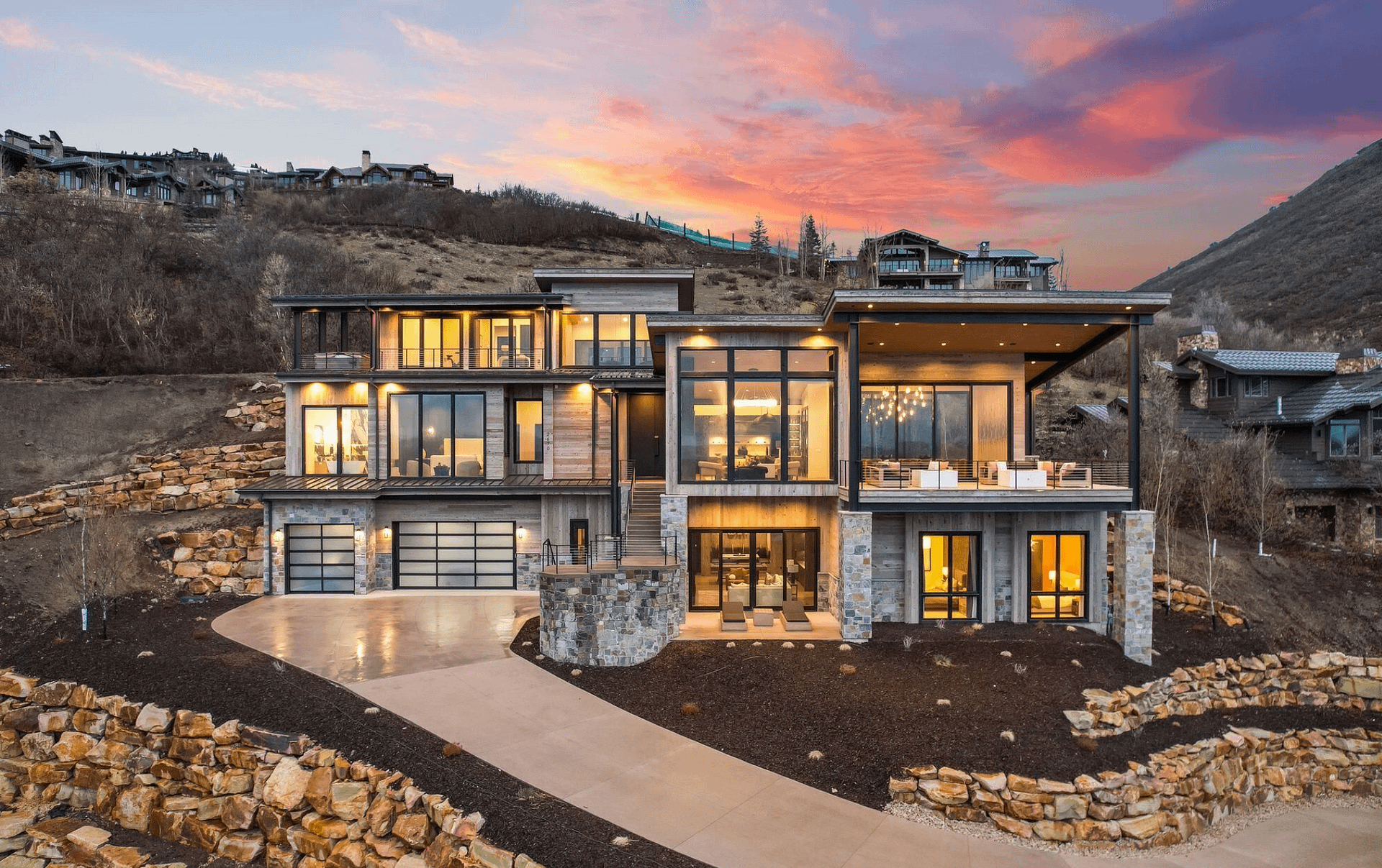 Contemporary New Build In A Gated Community In Utah
