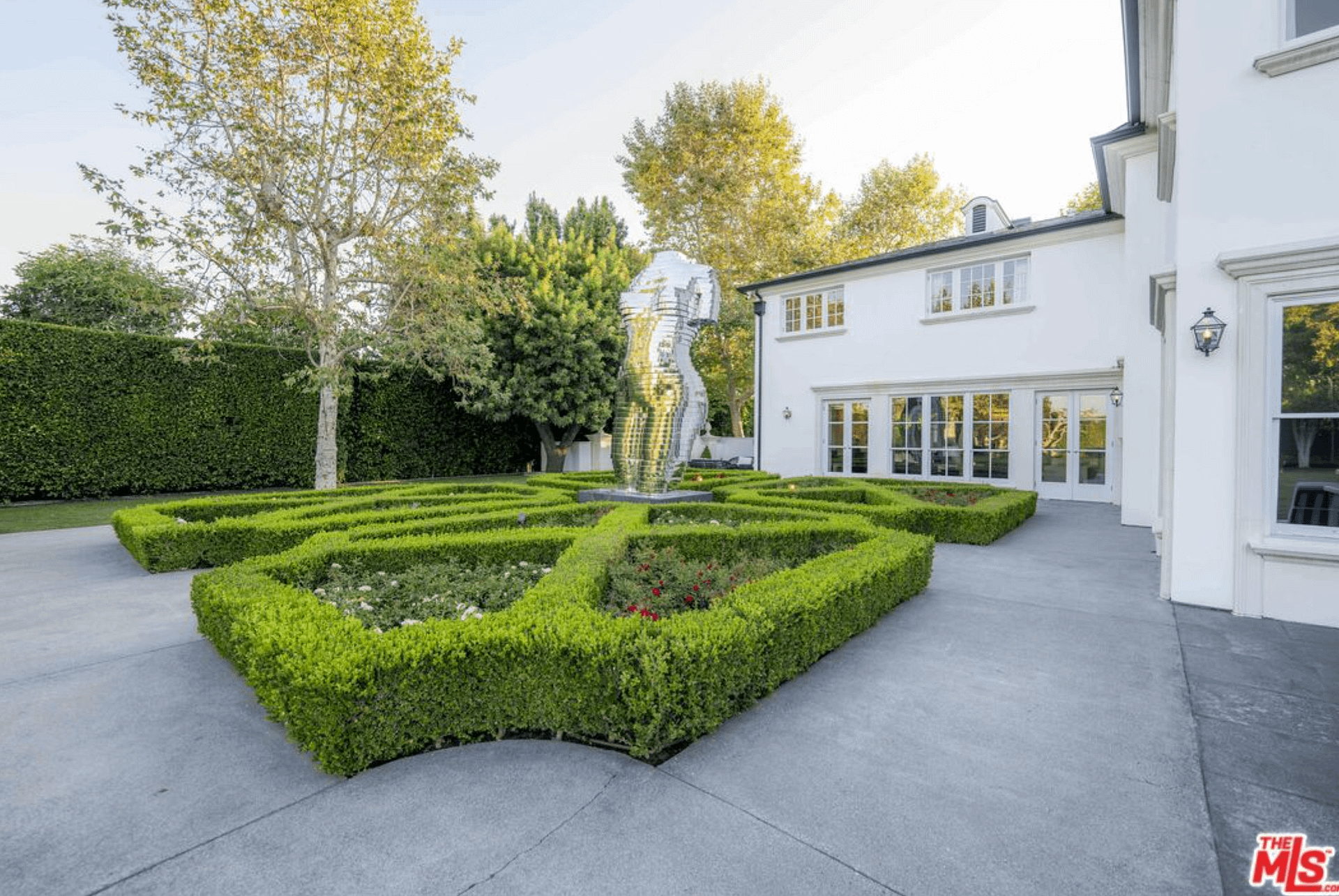Diddy Lists Los Angeles Home For $61 Million (PHOTOS)