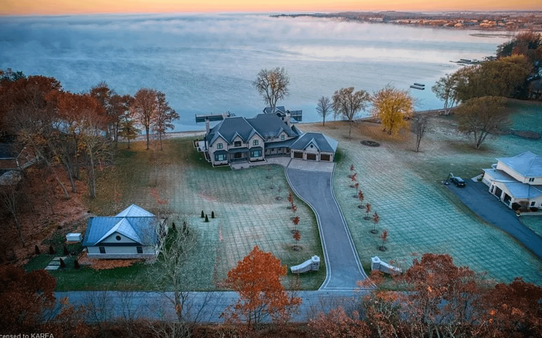 Waterfront Canada Home With Mini Indoor Hockey Rink (PHOTOS)