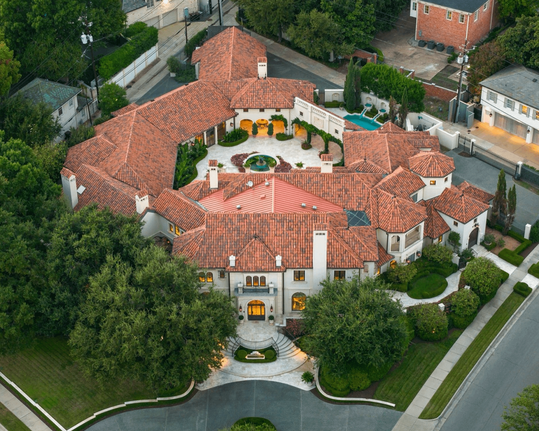 Stunning French-Style Home Lists In Texas (PHOTOS)