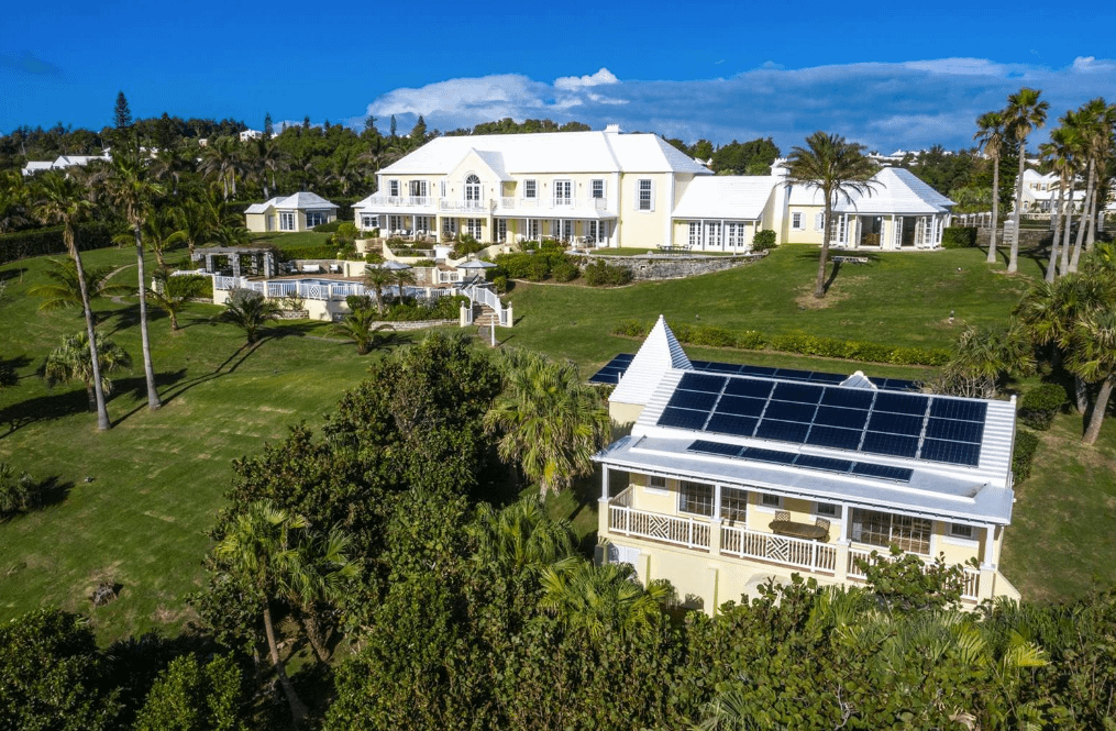 Stunning Oceanfront Estate In Bermuda - Homes of the Rich