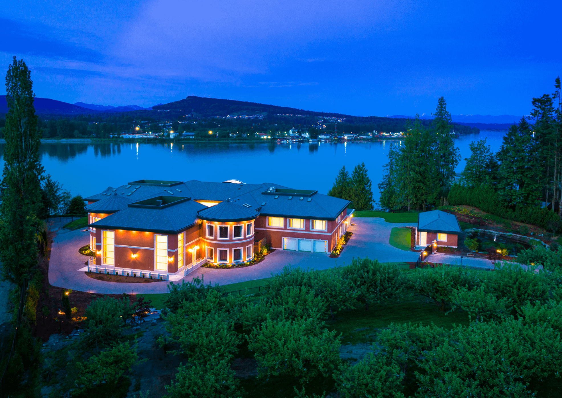 Inside A 50,000 Square Foot Riverfront Mega Mansion (PHOTOS)