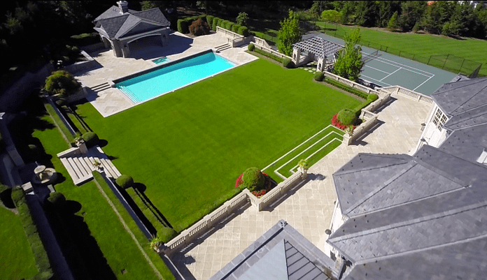 New Hi-Res Exterior Pics Of The Stone Mansion In Alpine, NJ - Homes of ...