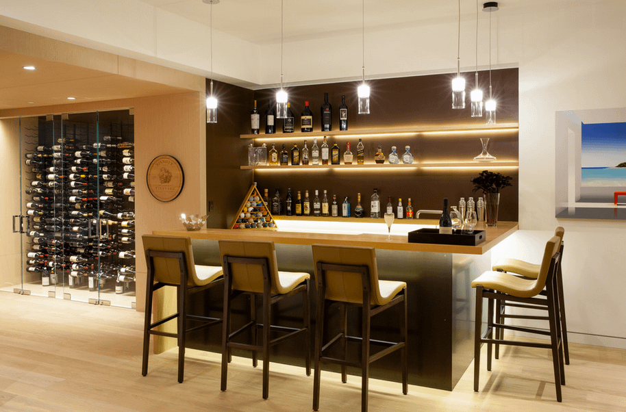 20 Wet Bars With Adjoining Wine Cellars - Homes of the Rich
