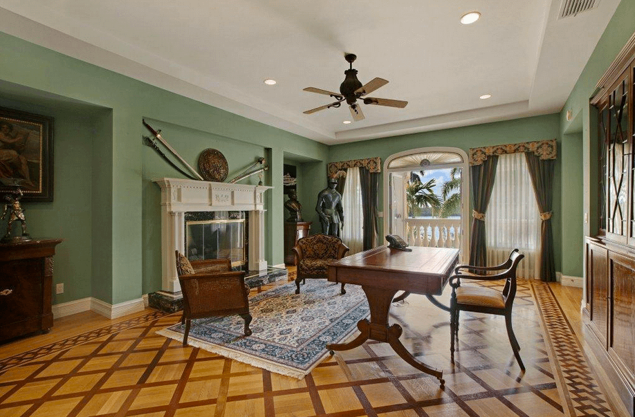 10 9 Million Gated Waterfront Estate In Hobe Sound Fl Homes Of The Rich