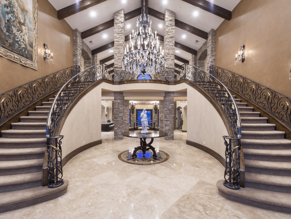 Foyers/Staircases - Homes of the Rich