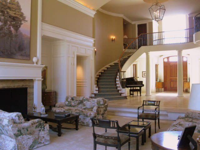 Lavish Gated Estate In Novi, MI - Homes of the Rich