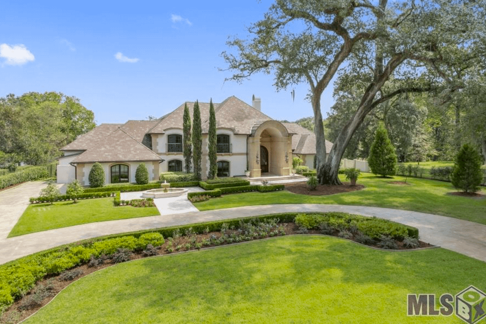 $5 Million Lakefront Mediterranean Mansion In Baton Rouge, LA - Homes ...