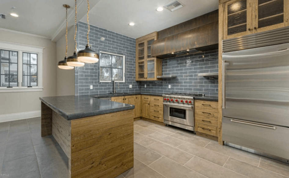 Newly Built Brick Home In Mesa, Arizona - Homes of the Rich