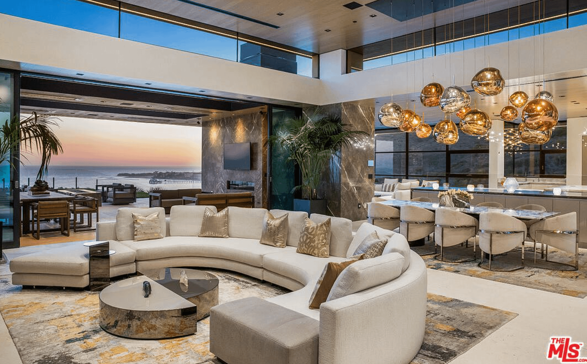 $40 Million Malibu New Build On 22 Acres (PHOTOS)