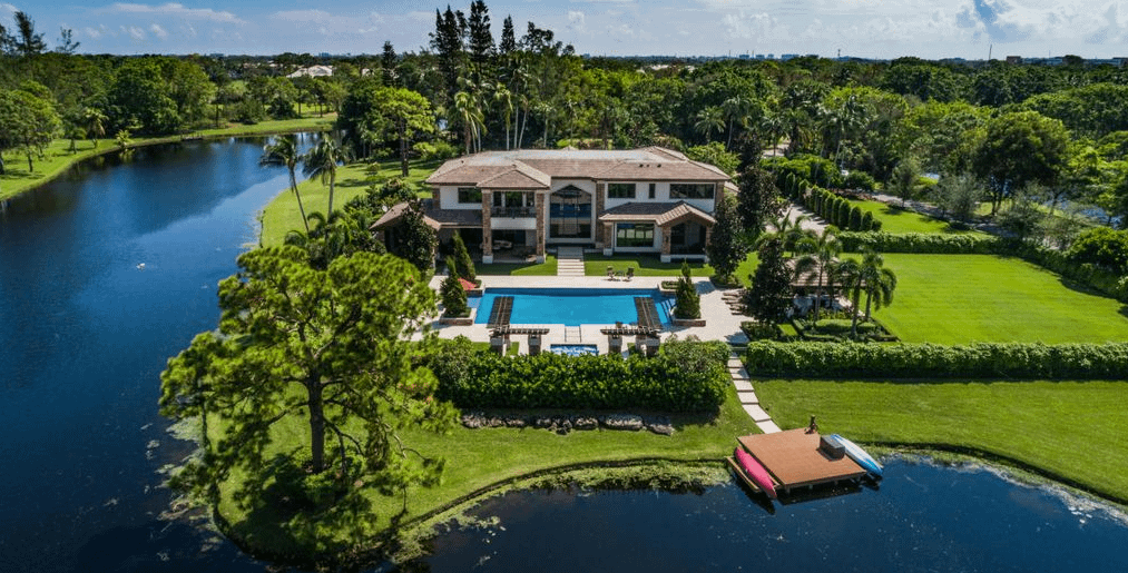 Waterfront Home In Boca Raton, Florida - Homes of the Rich