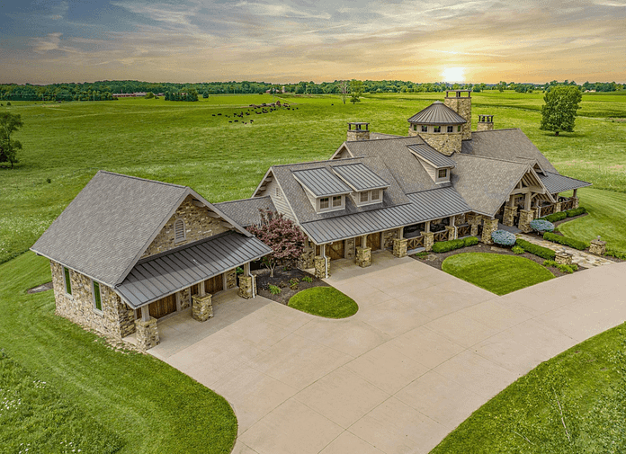 $1.9 Million Home On 13 Acres In Indiana (PHOTOS)