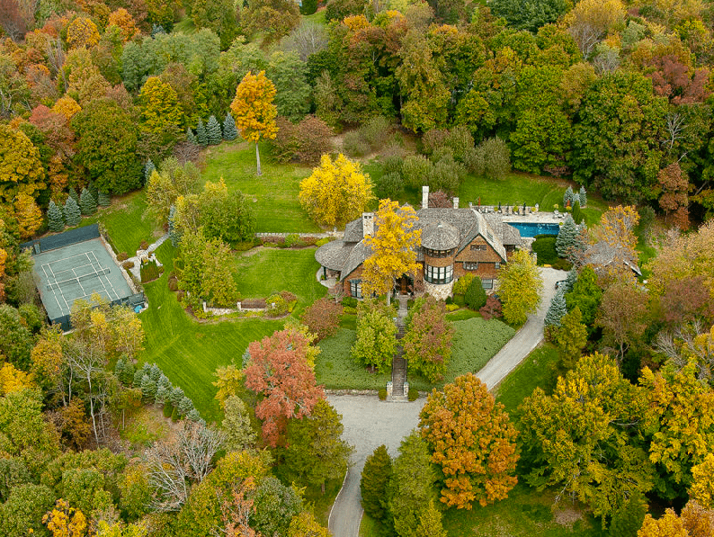 6 Acre Estate In Greenwich, CT - Homes of the Rich