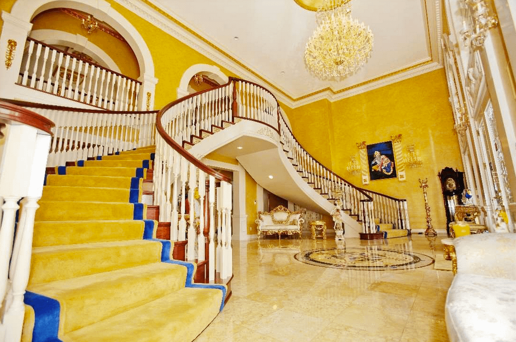 12,000 Square Foot Brick Mansion In Waterloo, IA For Under $2 Million ...