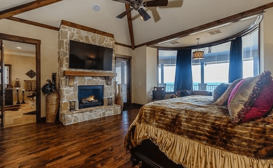 Trio Texas Ranch - A 40 Acre Ranch In Sanger, TX - Homes of the Rich