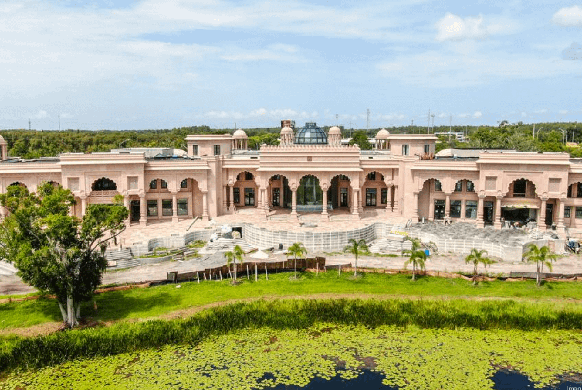 85,000 Square Foot Florida Mega Compound (PHOTOS)