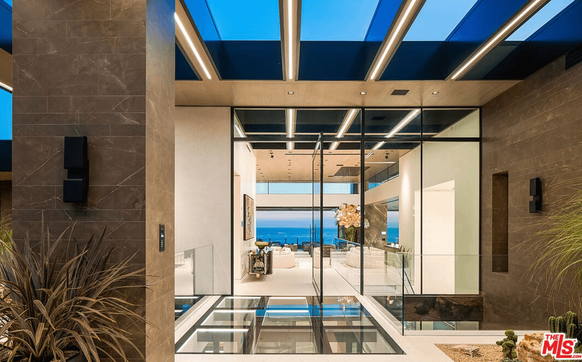 $40 Million Malibu New Build On 22 Acres (PHOTOS)